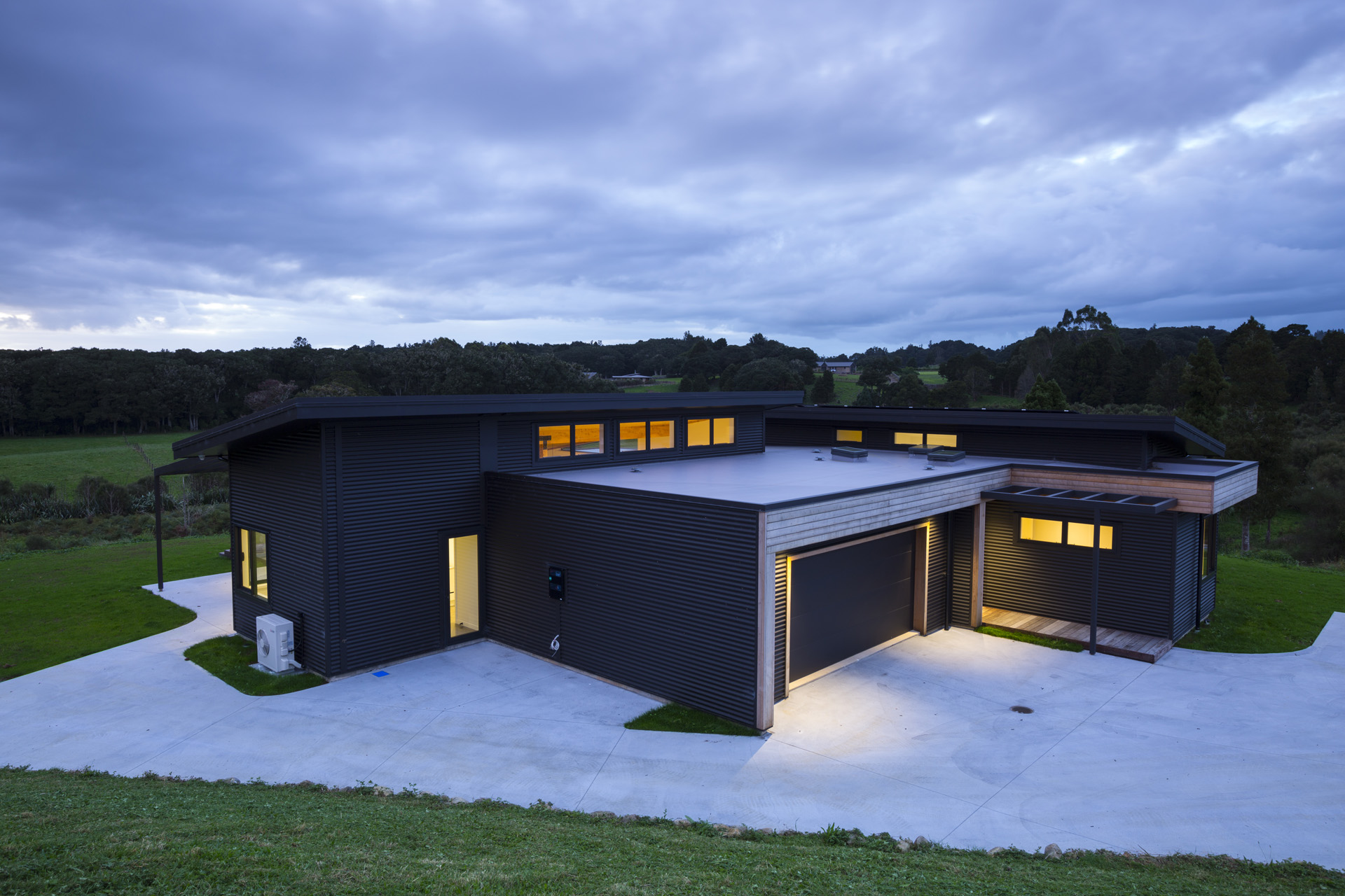 Rural Retreat - Modern Earth Homes